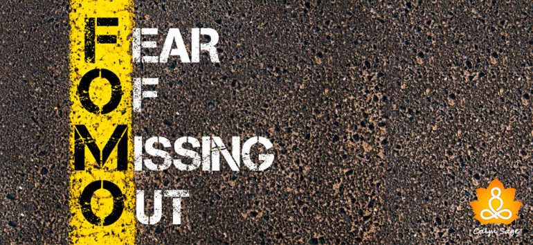 5 Ways To Cope With FOMO And Stay Happy Within