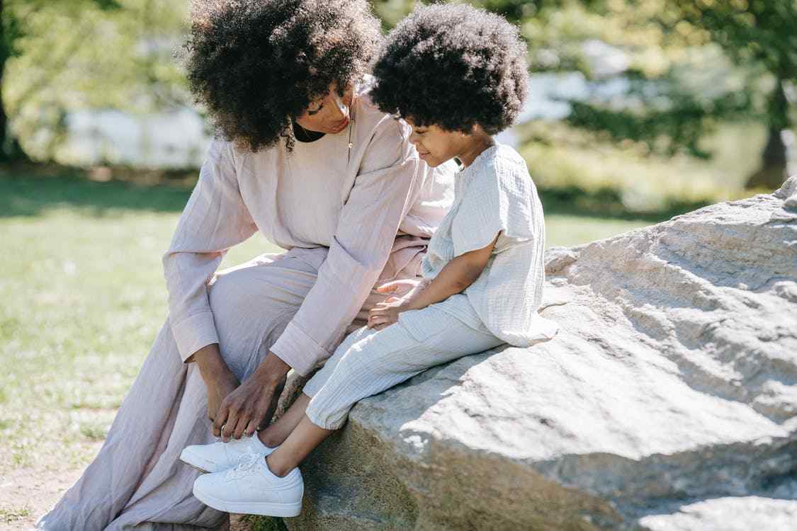 Are You Experiencing Mom Guilt? Here’s How To Deal With Mom guilt