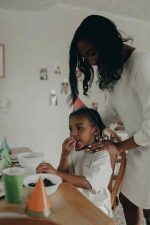 Overbearing Mother? Signs and How To Deal WIth an Controlling Mother