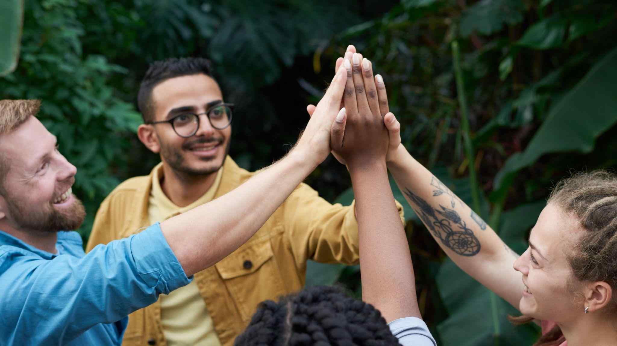 Can Support Groups Help? The Pros And Cons Of Support Groups