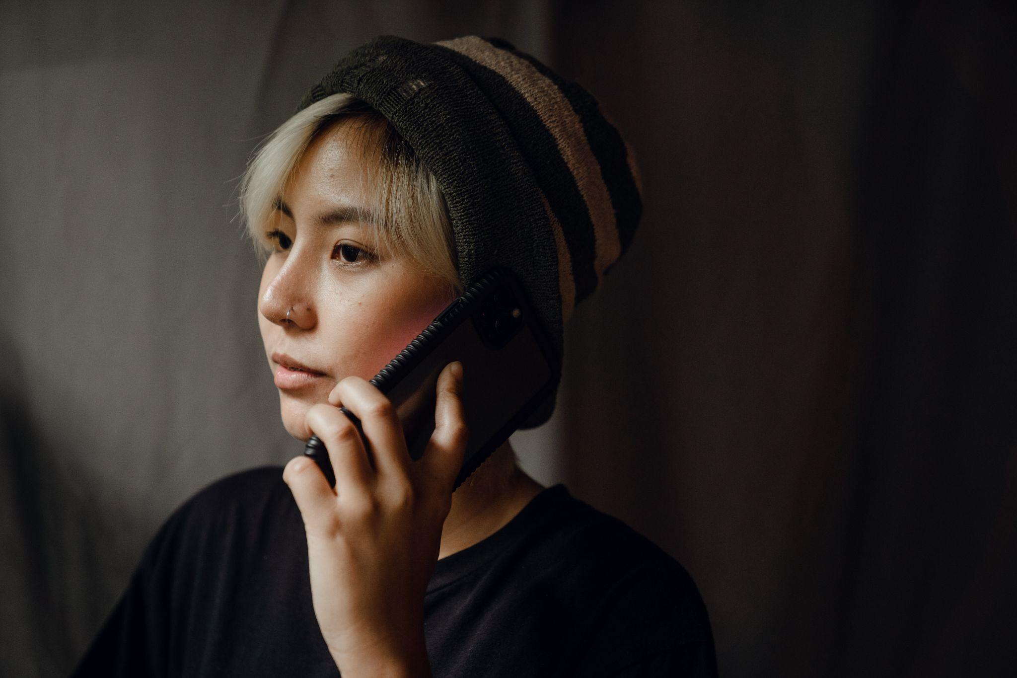 Why You Hate Talking on the Phone + Tips to Overcome Phone Anxiety