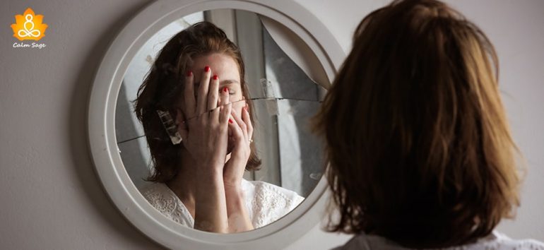 What is Spectrophobia? (Fear Of Mirrors) Symptoms and How to Overcome