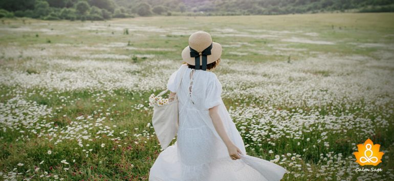 Cottagecore Lifestyle: Where Simplicity and Nature Walk Hand in Hand